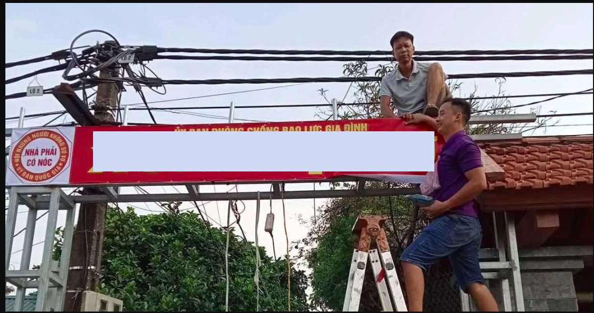 Ôm bụng cười với biển tên xóm 'bất ổn', càng nhìn kĩ càng thấy đáng yêu ở Hải Dương