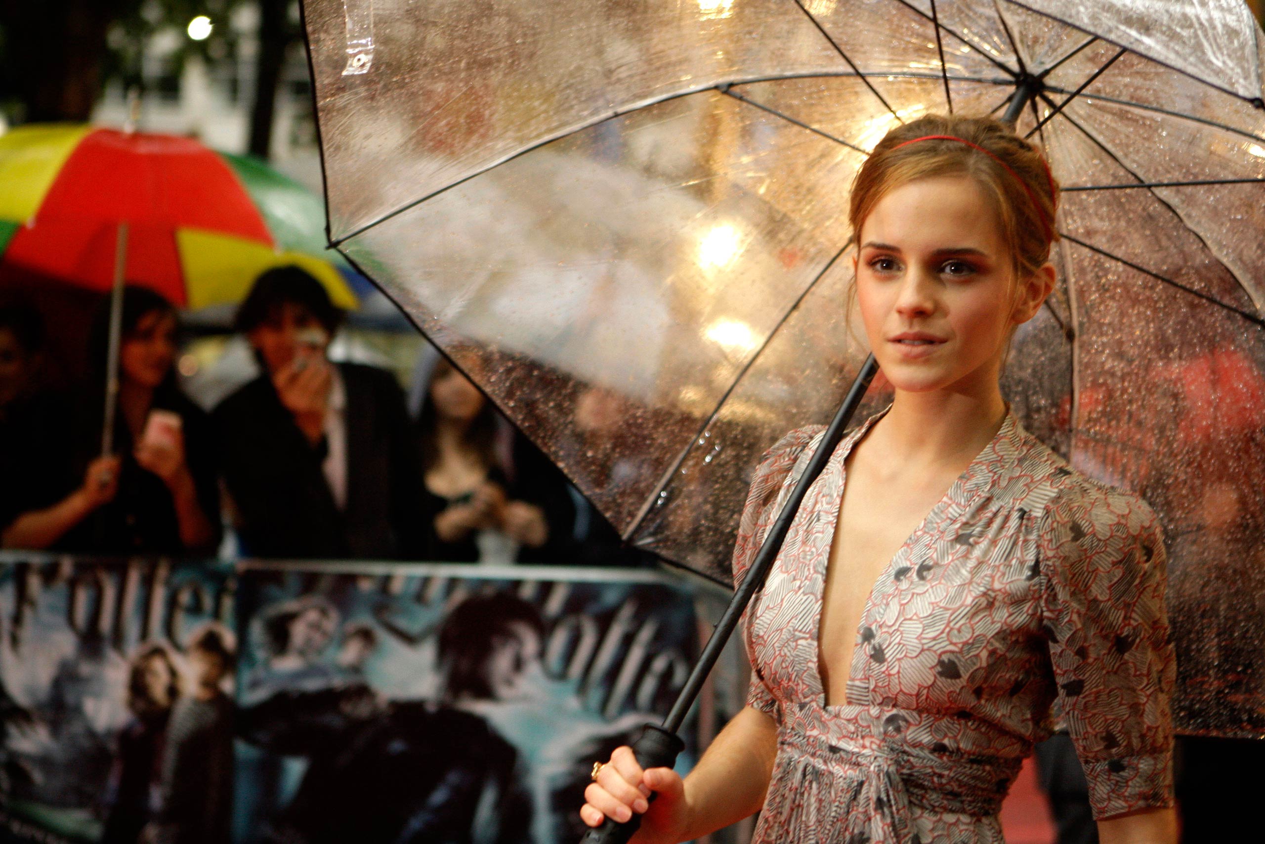 Hai sự cố trang phục của Emma Watson