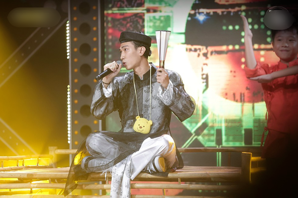 RPT Gonzo: Sáng làm thầy giáo, đêm chơi rap