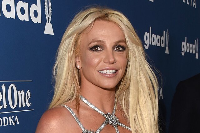 Britney Spears chính thức được tự do sau 13 năm, ăn mừng 'ngày tuyệt vời nh