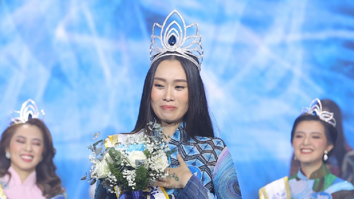 Nhan sắc Tân Miss Peace Vietnam 2022: Du học Mỹ, làm thông dịch chuyên ...